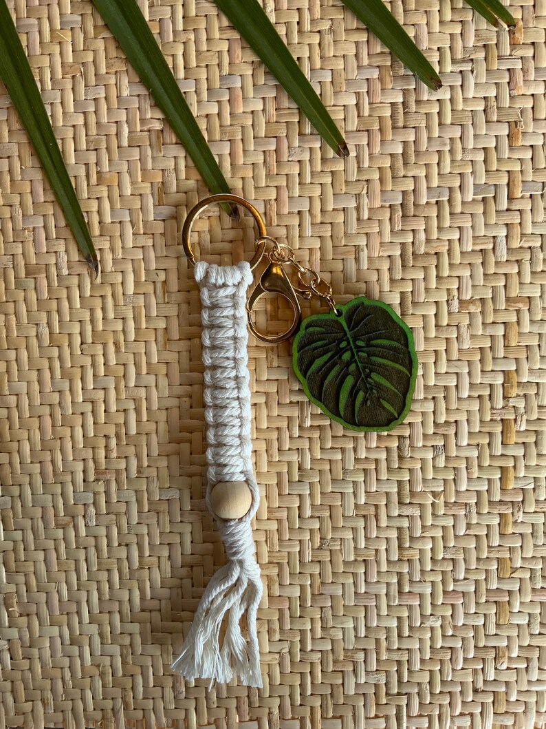 Monstera Leaf and Macrame Keychain | Wood Keychain | Tropical | Boho ...
