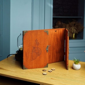 Dungeon Master Screen Magnetic, Dm Screen Wood, Dm Screen Dnd, Dnd ...