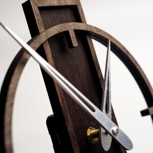 Minimalist Clock Wood, Modern Table Clock, Wood Tabletop Clock, Table ...