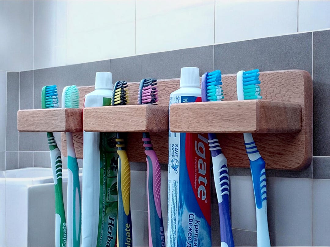 Wall Mounted Wooden Toothbrush Holder, Oak Bathroom Organizer for 6 ...