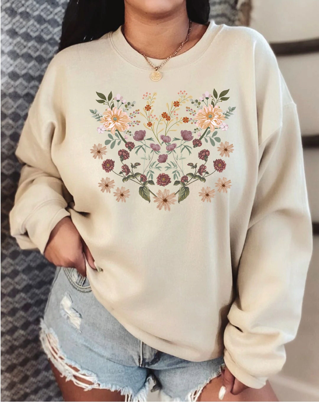 Vintage Style Wildflowers Graphic Sweatshirt for Women, Vintage Style ...