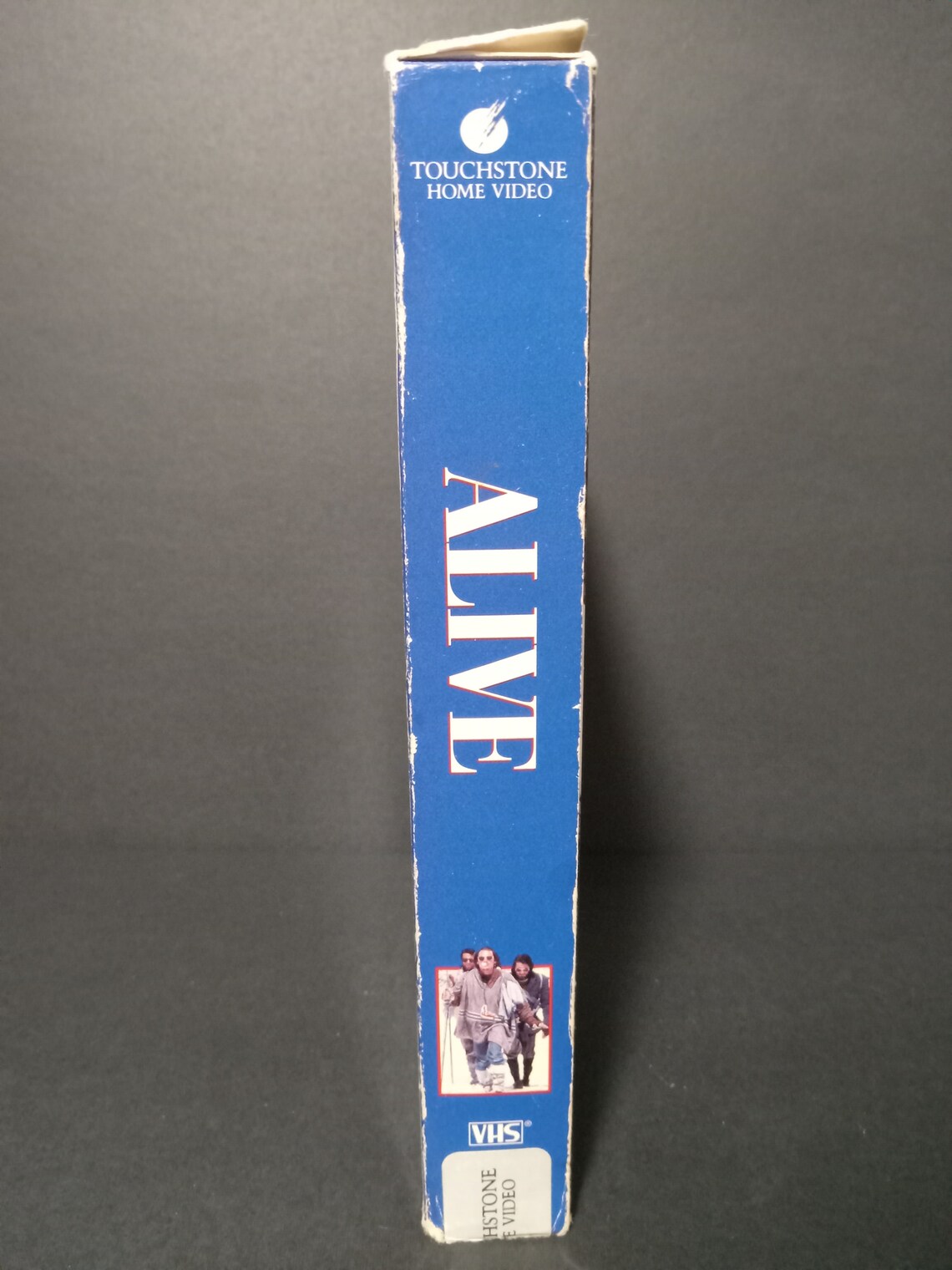 1993 ALIVE VHS Movie, Ethan Hawke, Vincent Spano, Drama/disaster Used ...