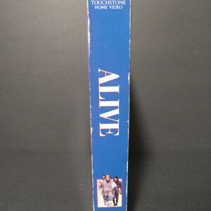 1993 ALIVE VHS Movie, Ethan Hawke, Vincent Spano, Drama/disaster Used ...