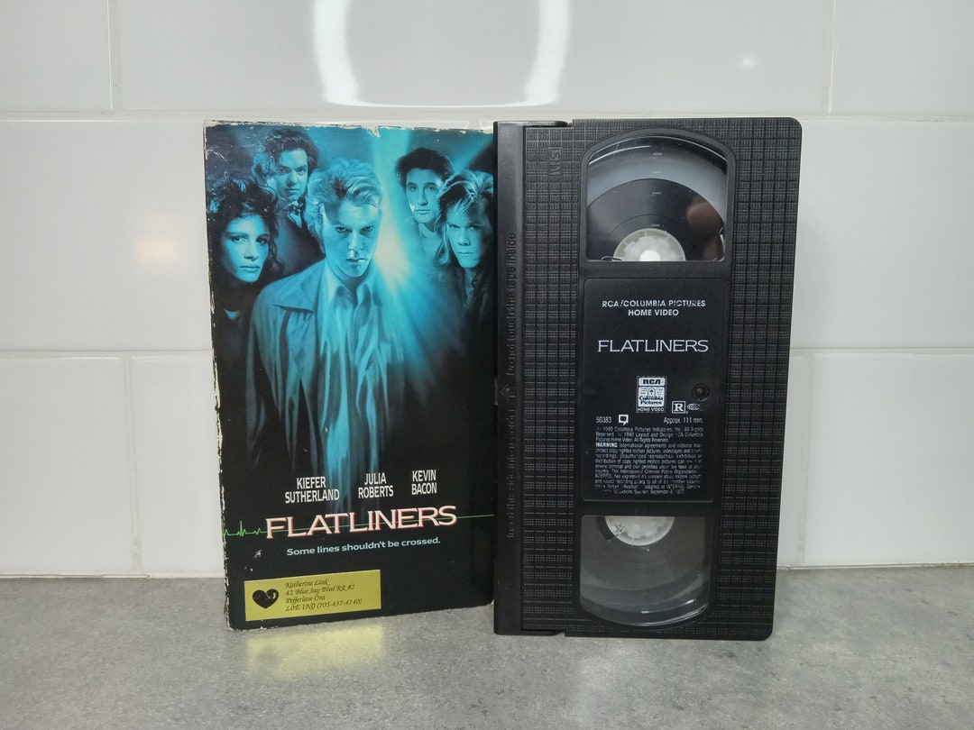 1990 Flatliners VHS Movie Kiefer Sutherland Julia Roberts Kevin Bacon ...