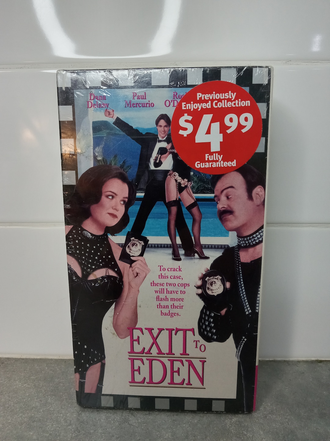 Sealed 1994 Exit to Eden VHS Movie Dan Aykroyd Rosie O'donnell Dana ...