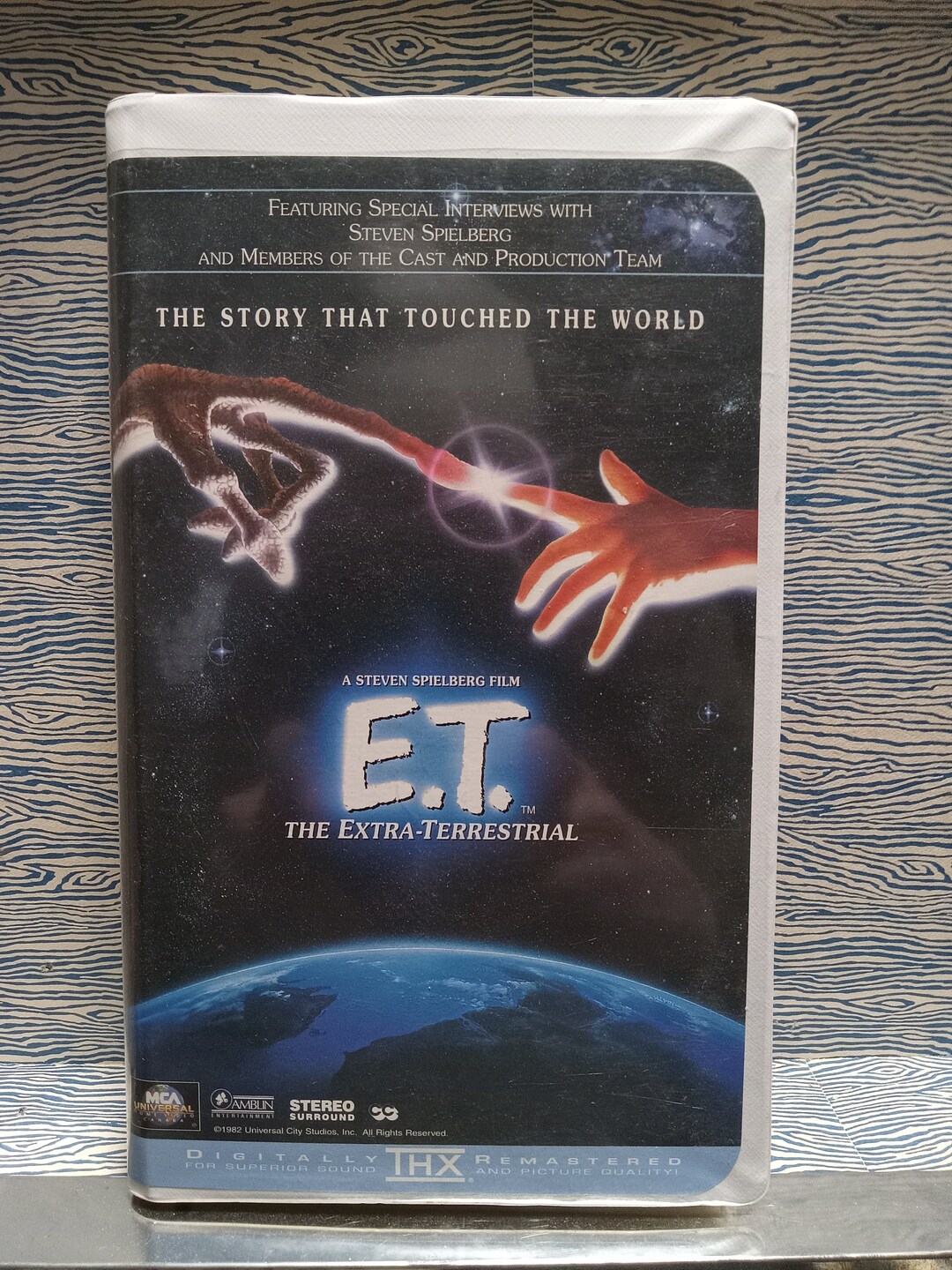 1982 E.T. the Extra Terrestrial VHS Clamshell 1996 Release | VHS Movie ...