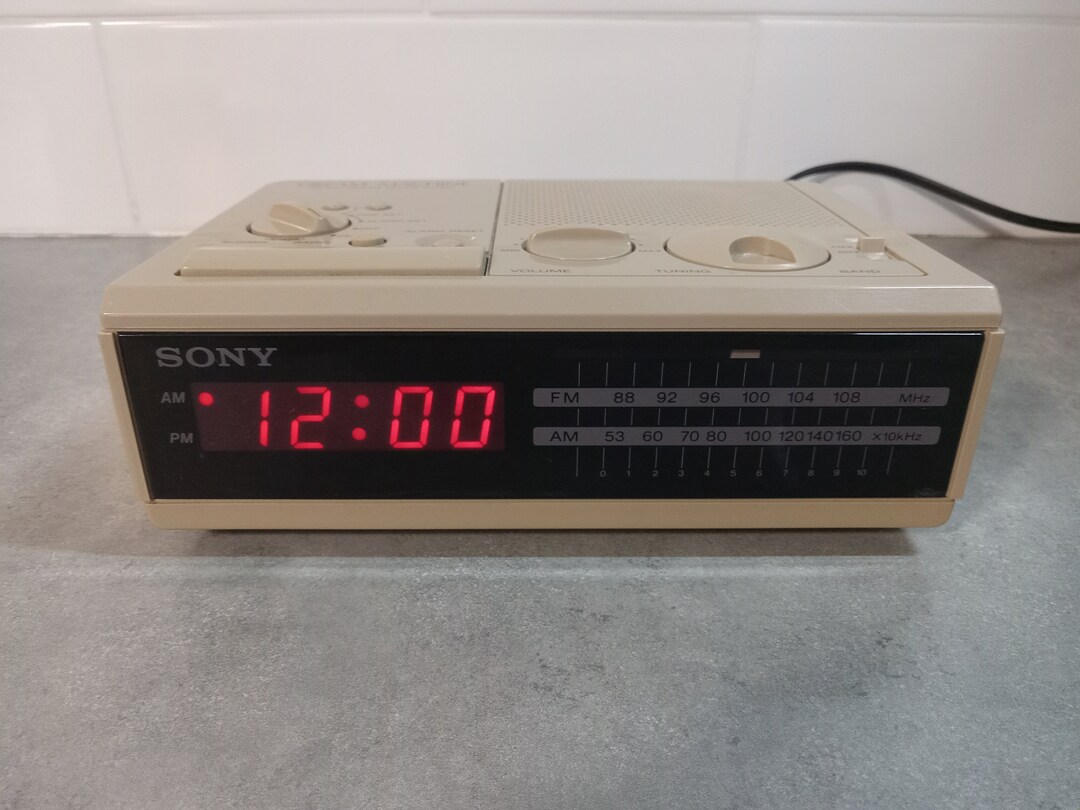 1988 Vintage Sony Dream Machine Digital Alarm Clock Model ICF-C2W ...