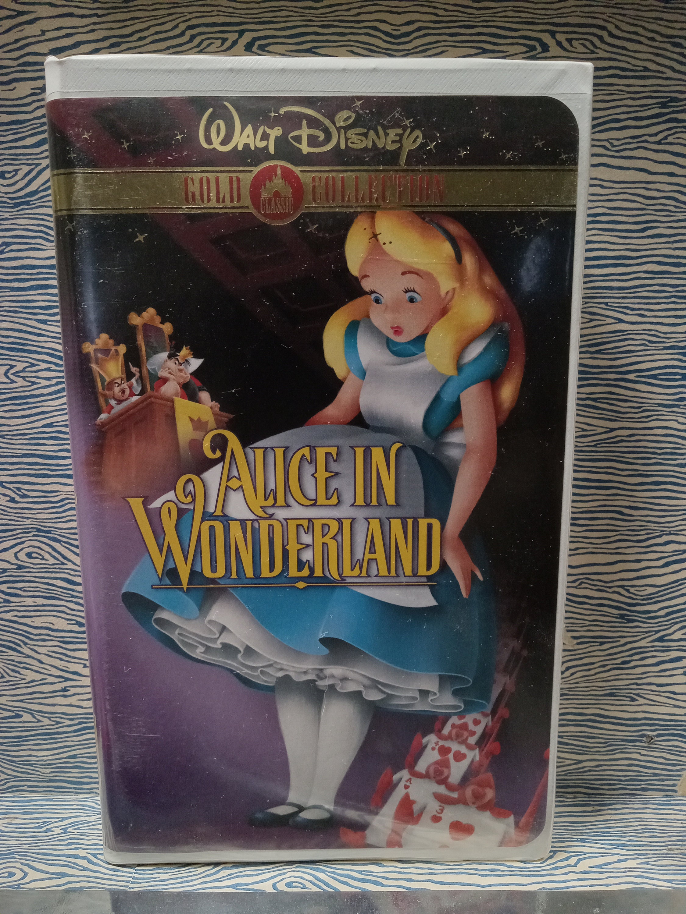 1951 Alice in Wonderland 2000 Release Gold Collection VHS Movie ...