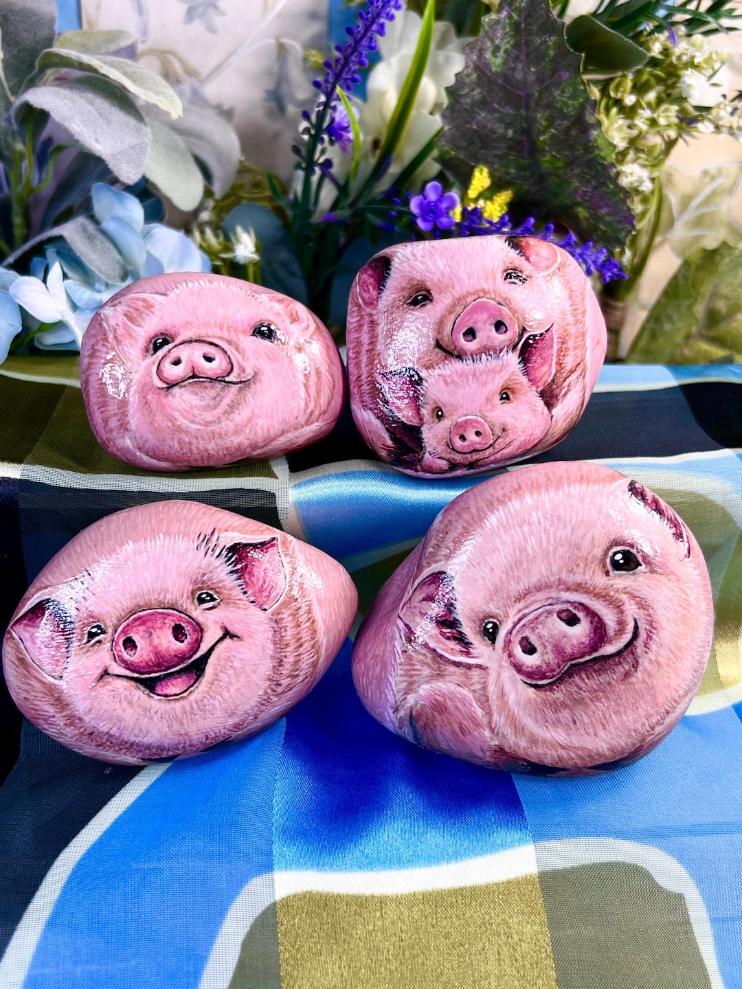 Pig Painted Rock. Pig Always Makes People Feel Gentle and Easy-going ...