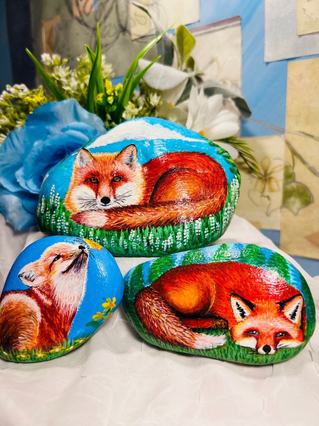 Resting Fox Painted Rock. the Fox is a Symbol of Cleverness - Etsy