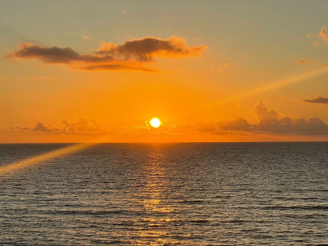 Caribbean Ocean Sunrise Sunburst - Etsy