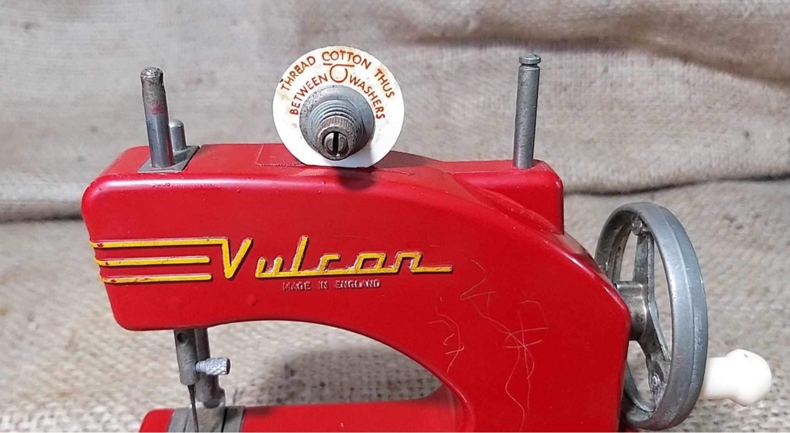 Vintage Red 1950's Vulcan Minor Children's Sewing Machine Vintage Toy ...