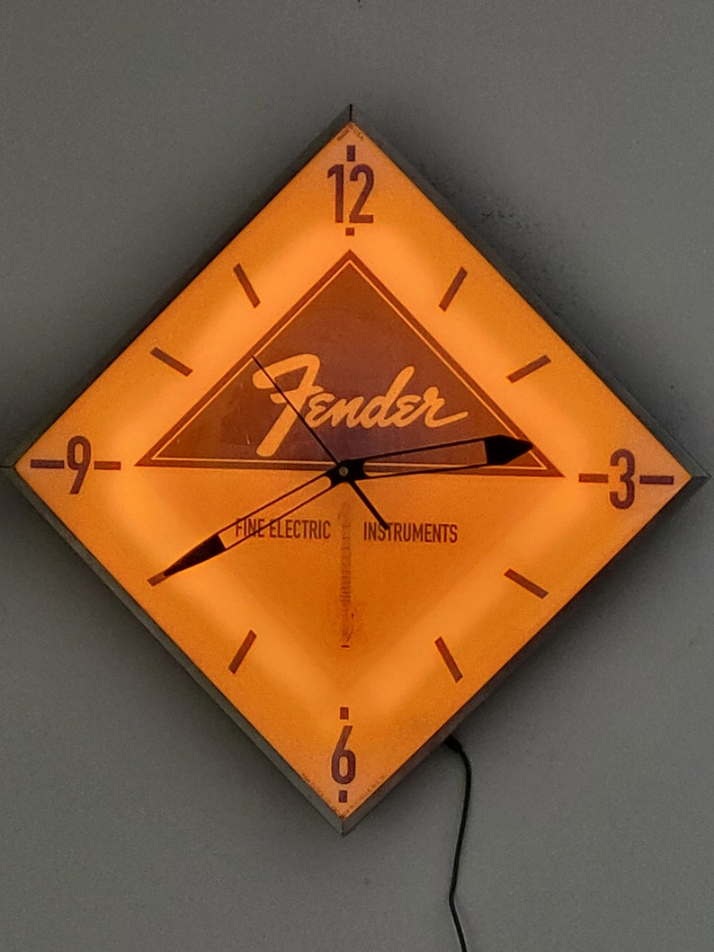 Fender Guitars Light up Diamond Clock 1965 Dealer Style White & Amber ...