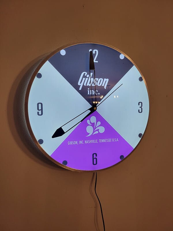 1970's Gibson Splash Logo Dealer Style Light up Clock White Back Light ...