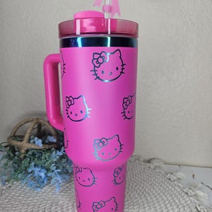 40oz Hot Pink Hello Kitty Kawaii and Rainbow Holografic Background ...