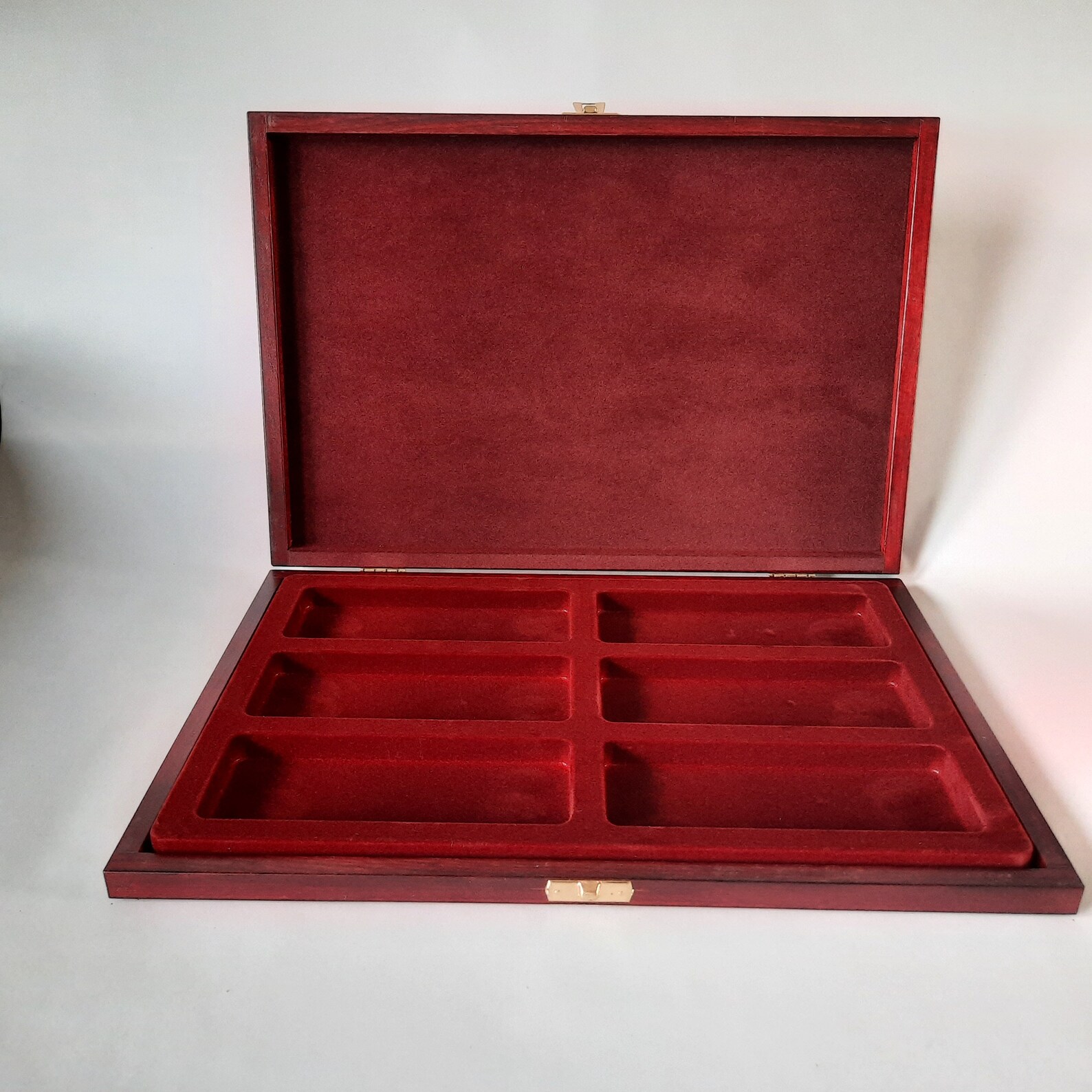 Luxury Wooden Coin Tray, Presentation Cabinet Case, Capsules Collection ...