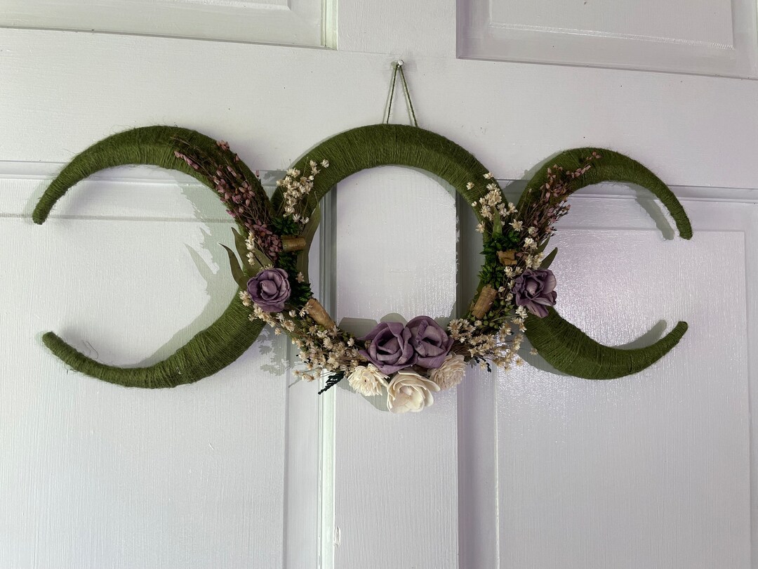 Customizable- Whimsical Triple Moon Wreath- Purple- Spring - Etsy