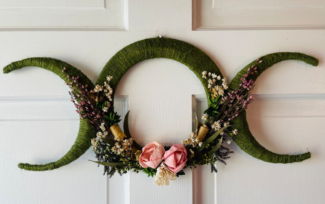 Customizable- Whimsical Triple Moon Wreath Spring - Etsy
