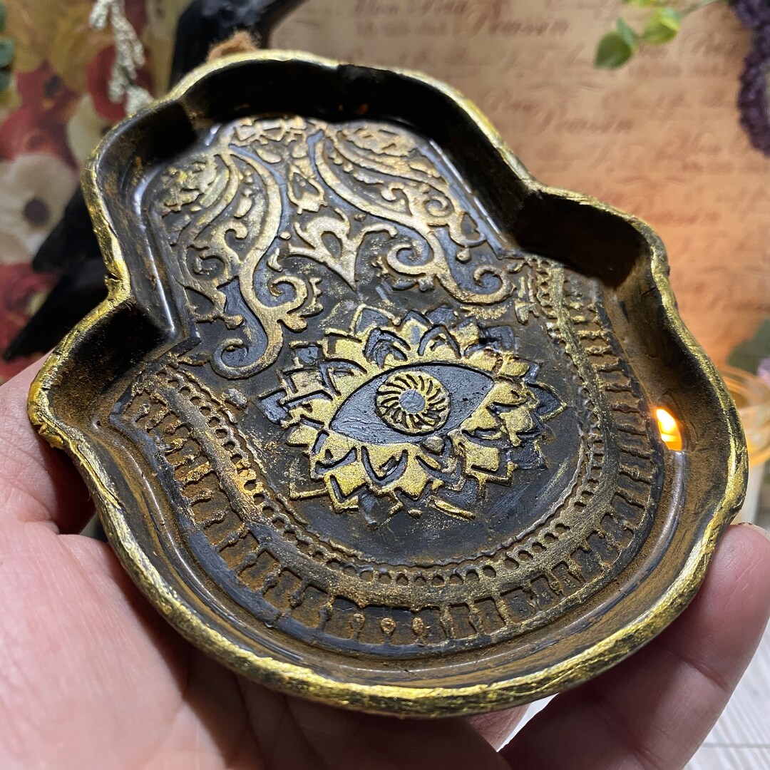 Hamsa Hand Mandala, Blackened Beeswax W Cinnamon Scent | Primitive ...