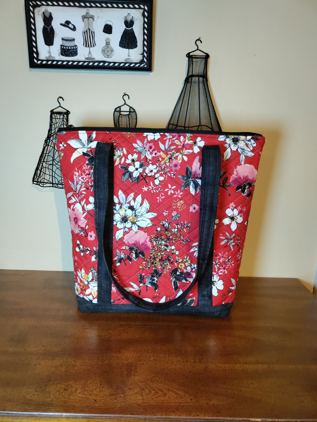 Large Quilted Tote Red Floral With Zipper 0730 - Etsy