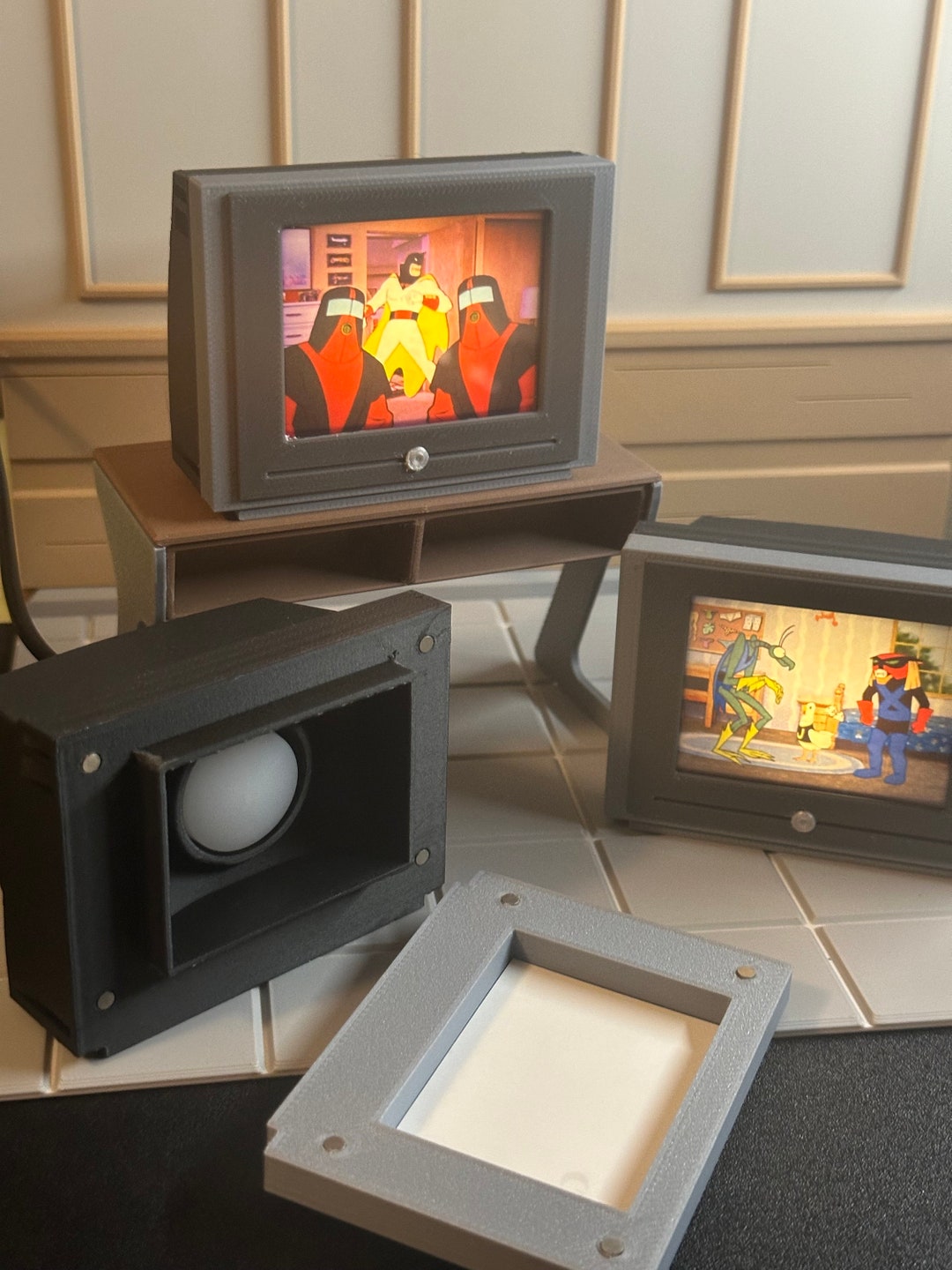CRT TV Photo Frame - Personalize With Your Favorite Images! - Etsy