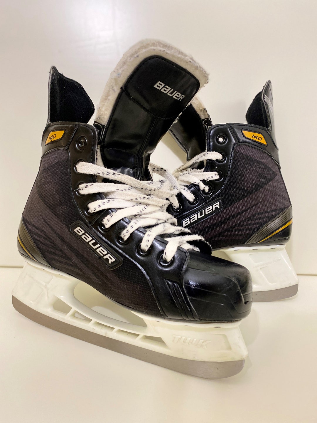 Bauer Supreme 140 Ice Hockey Skates Size 5R used...... - Etsy