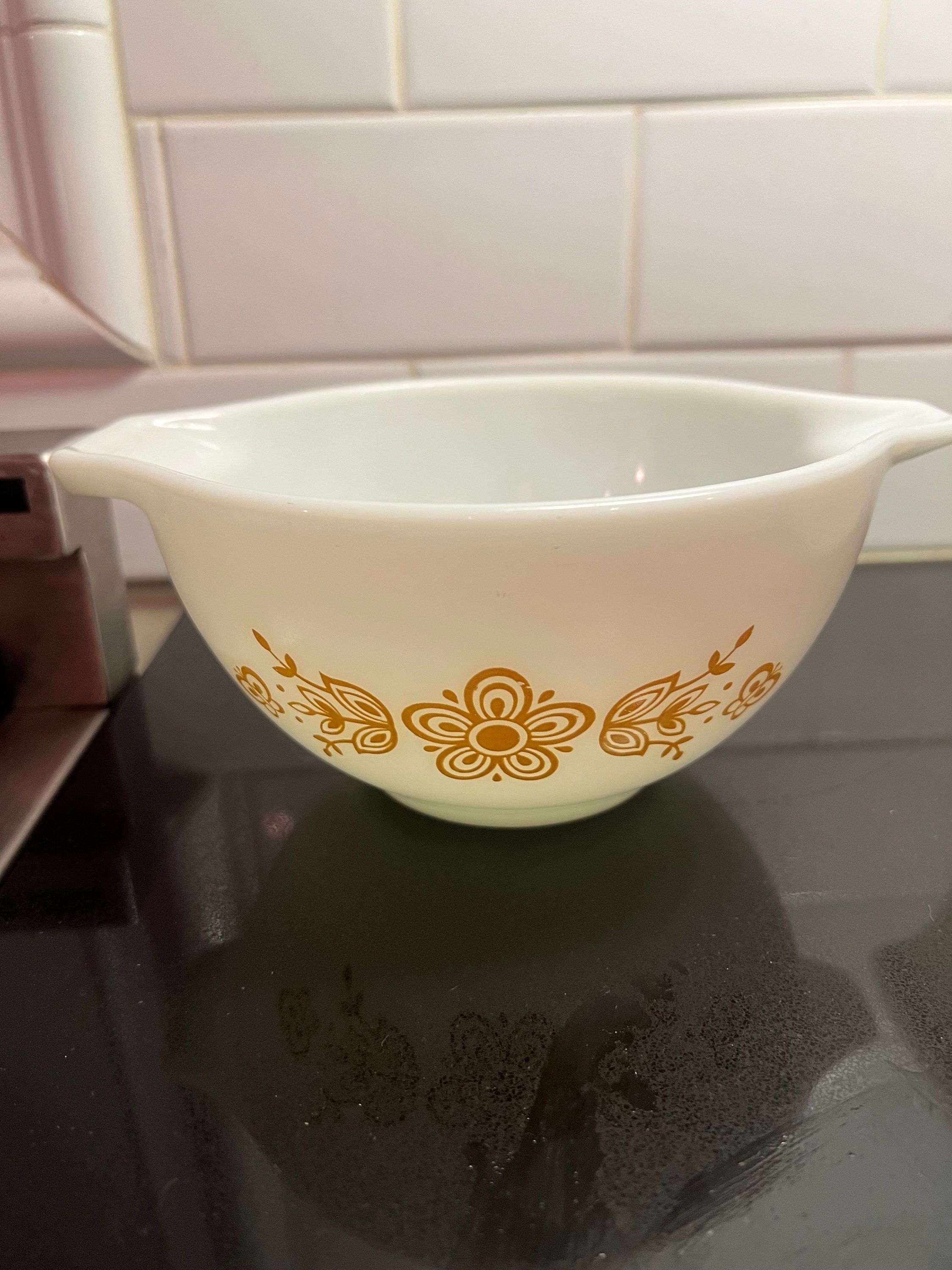 Vintage Pyrex Butterfly Gold Pattern Mixing Bowl With Handles - Etsy