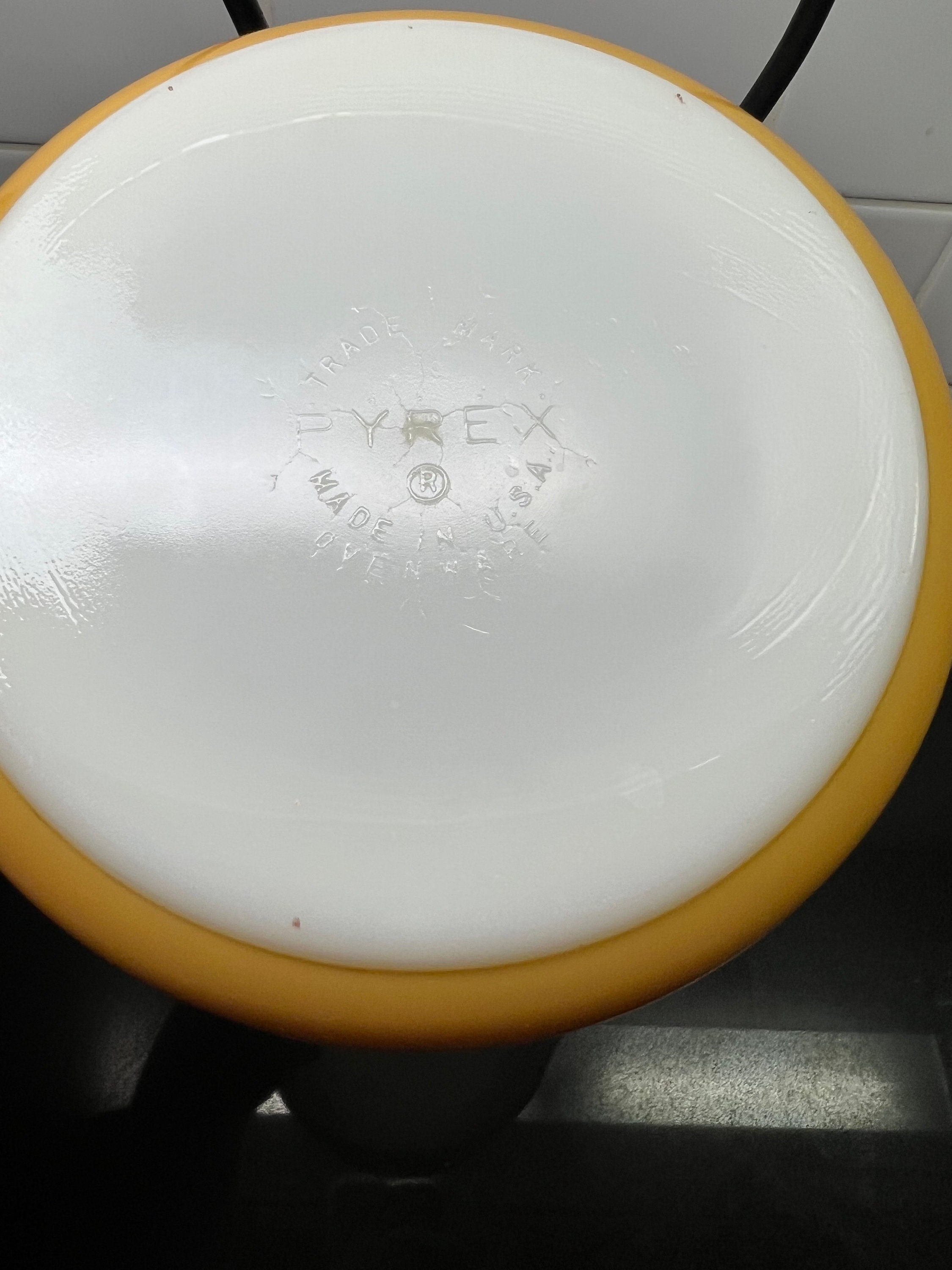 Vintage Pyrex Butterfly Gold Pattern Casserole With Handles - Etsy