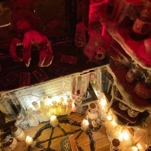 The Summoning Lantern - Gothic Book Nook, Horror Lantern, Horror ...