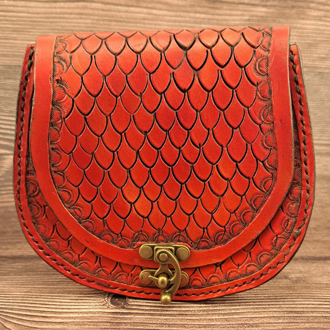 Handmade Leather Belt Pouch, Hand Stamped, Carving, Tooled With ...