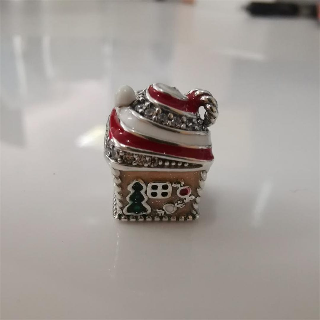 PANDORA Festive Gingerbread House Charm - Etsy