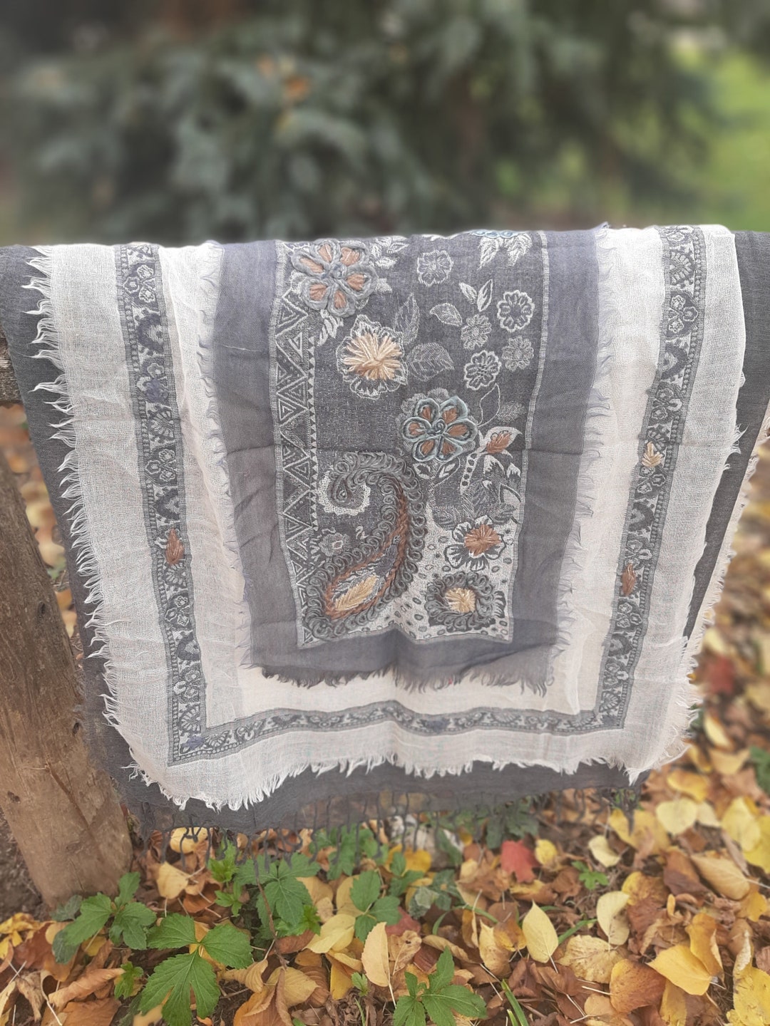 Hand Sewn/embroidered Kashmiri Design 100% Soft Sheep Wool for Men and ...