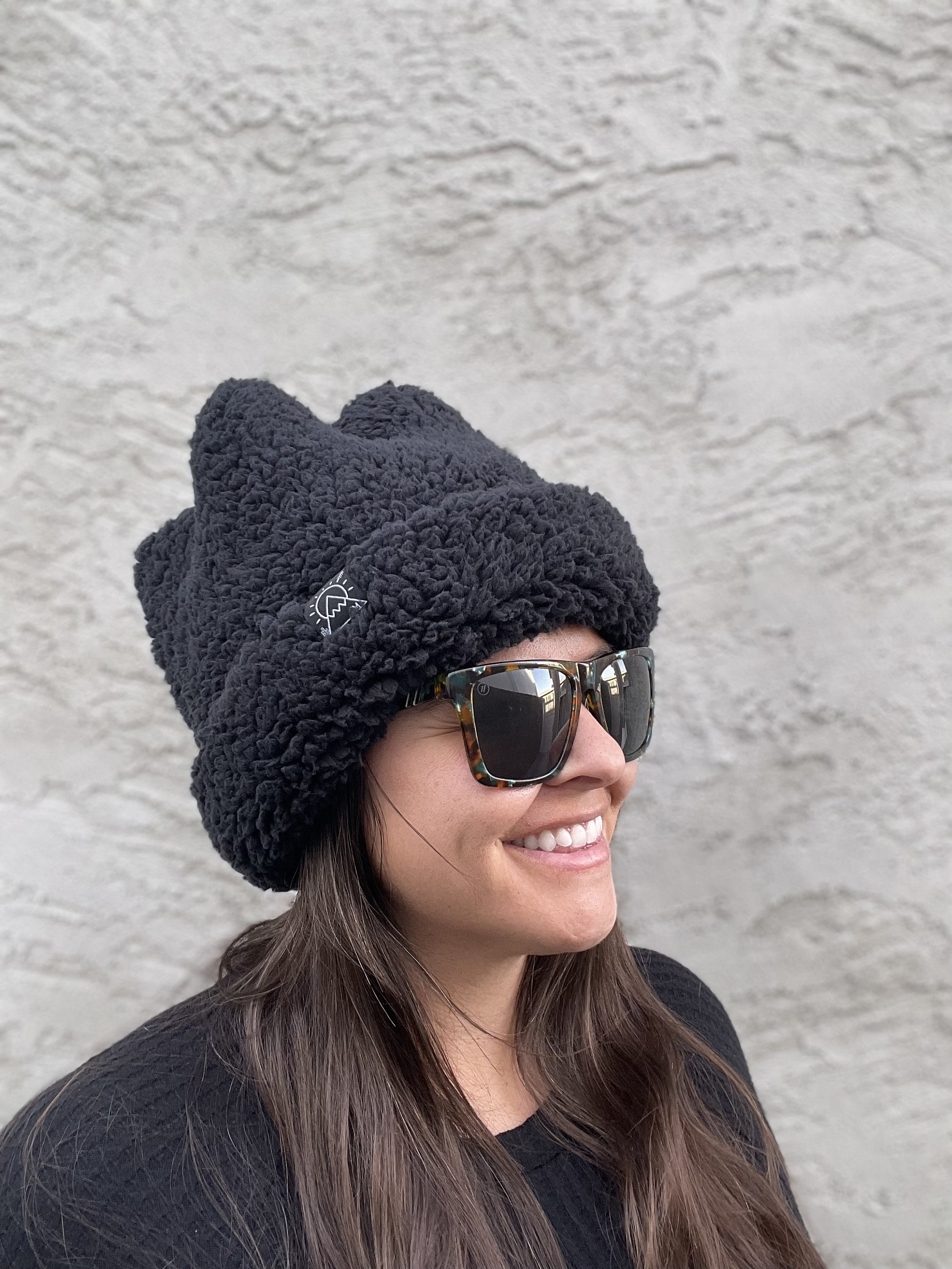 Black Sherpa Four Peaks Beanie - Retro, Tuque, Ski Hat, Crown, 4 Point ...