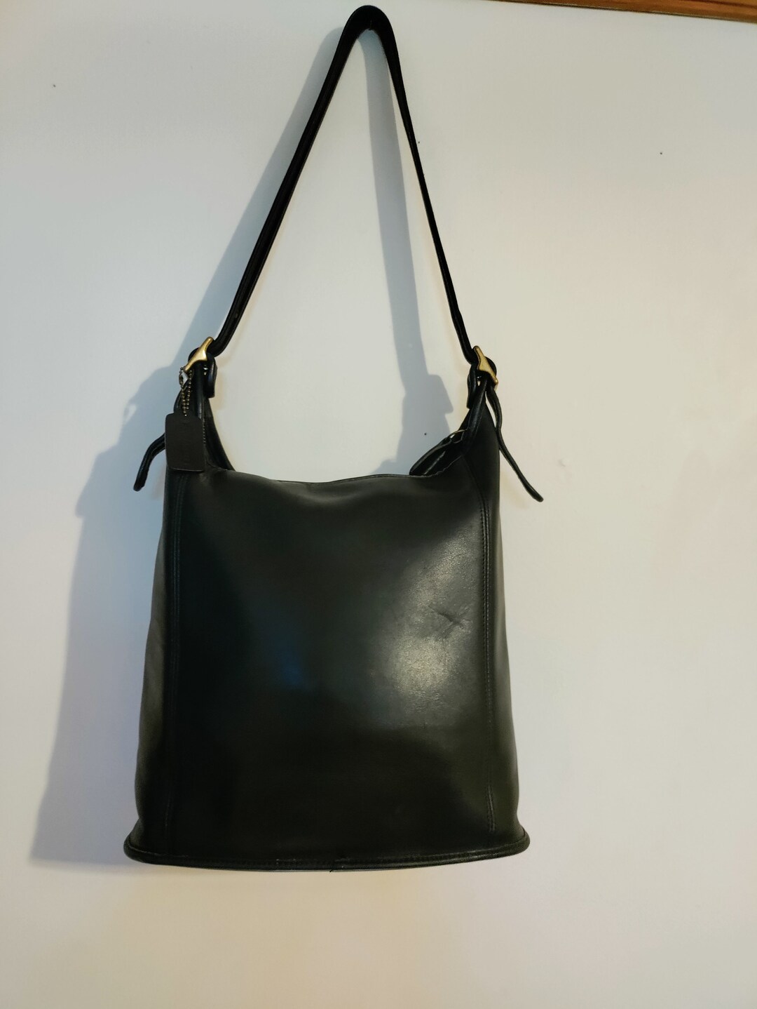 COACH (VTG) (#9060) “slim Duffle Sac” Black Leather Shoulder Bag - Etsy
