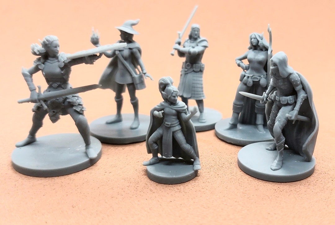 Female Adventuring Party - Role Playing Dnd Miniature - Dungeons and ...