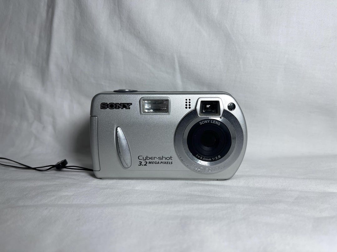 Sony Cybershot DSC-P32 Vintage Digital Camera - Etsy
