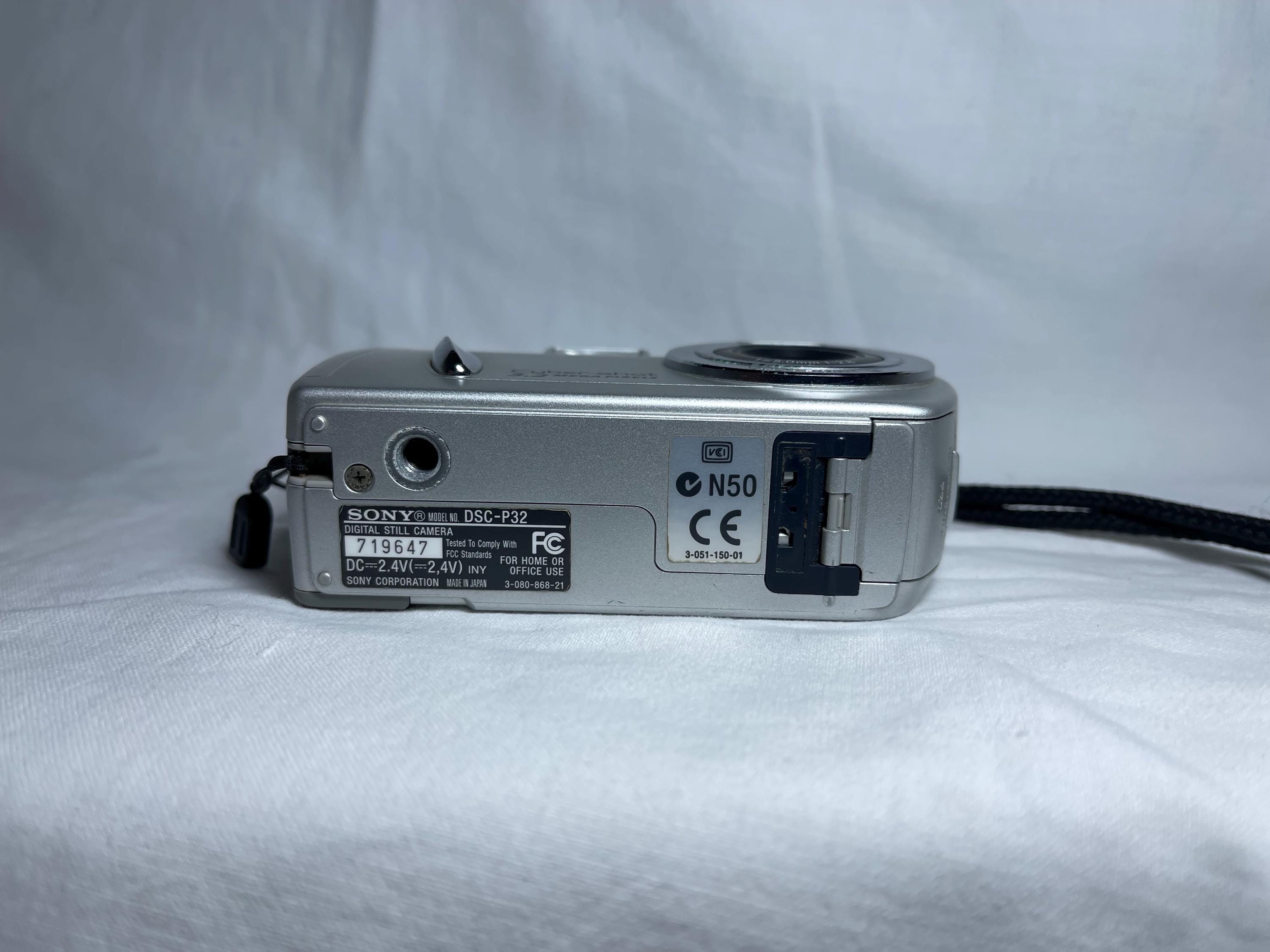 Sony Cybershot DSC-P32 Vintage Digital Camera - Etsy