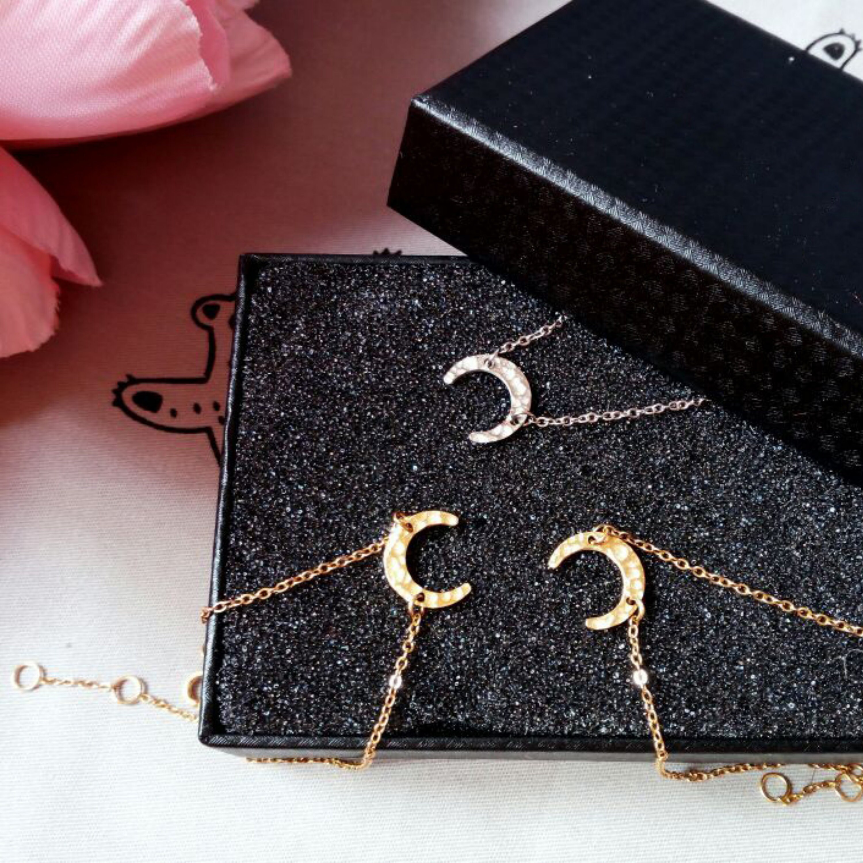 Half Moon Friendship Bracelet Minimalist Half Moon Bracelet Dainty Jewellery for Everyday Wear ...