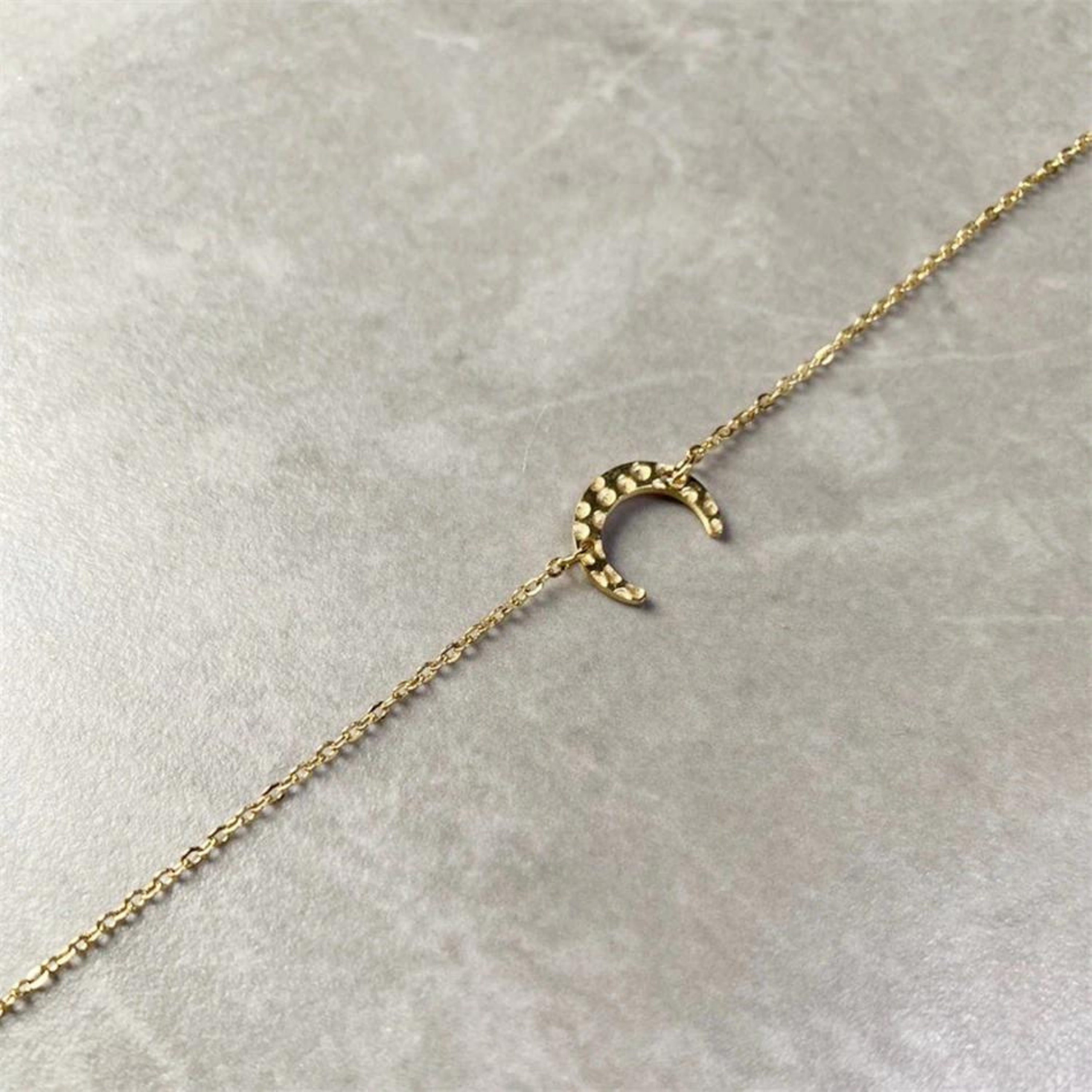 Half Moon Friendship Bracelet Minimalist Half Moon Bracelet Dainty Jewellery for Everyday Wear ...