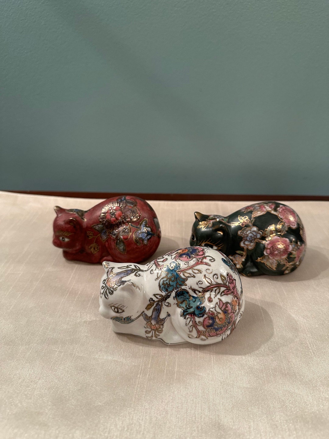 Vintage Set of 3 Cloisonné Porcelain Cat Figurine. - Etsy