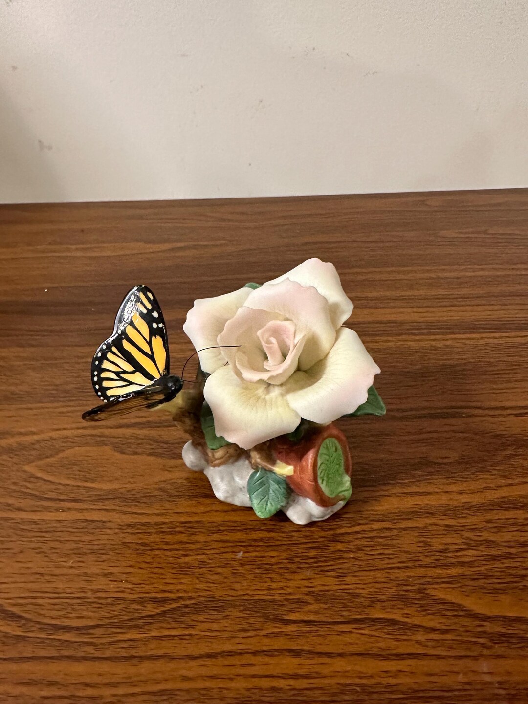 Avon Source of Fine Collectibles 2003 Figurine. - Etsy
