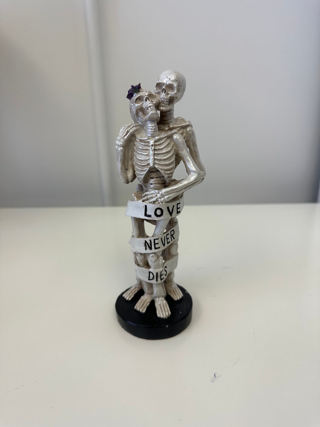 Skeleton Gothic Figurine LOVE -NEVER- DIES - Etsy