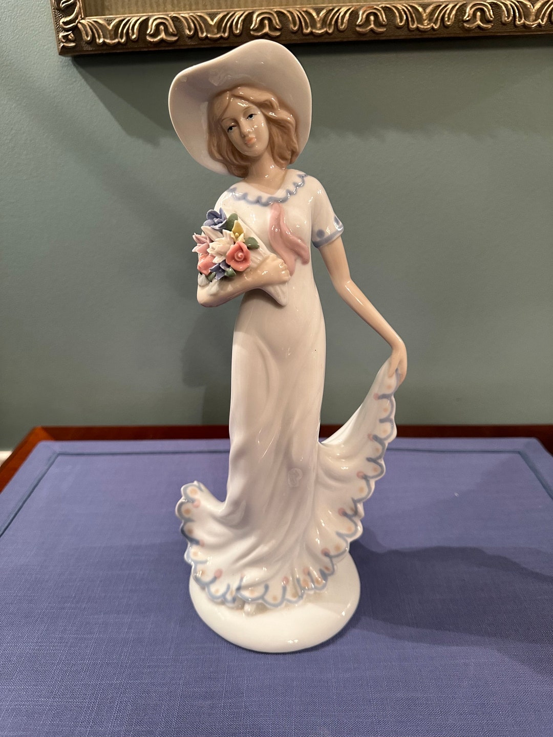 Vintage Porcelain Lady Figurine With Flower. - Etsy