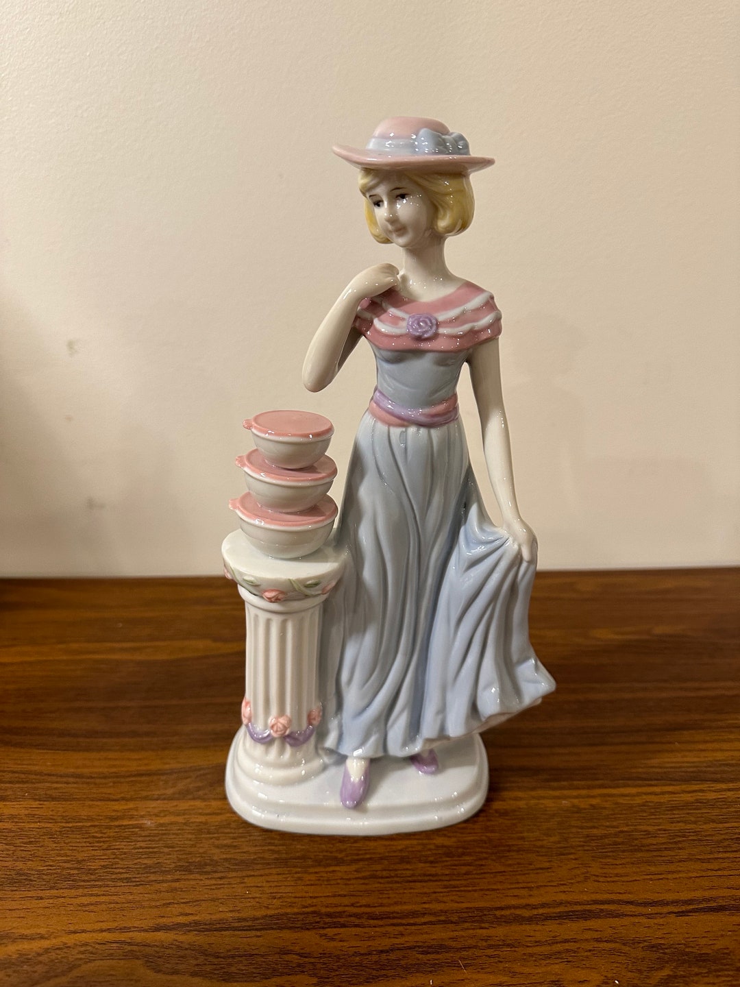 Vintage Tupperware Series 1 Suzette Figurine. - Etsy
