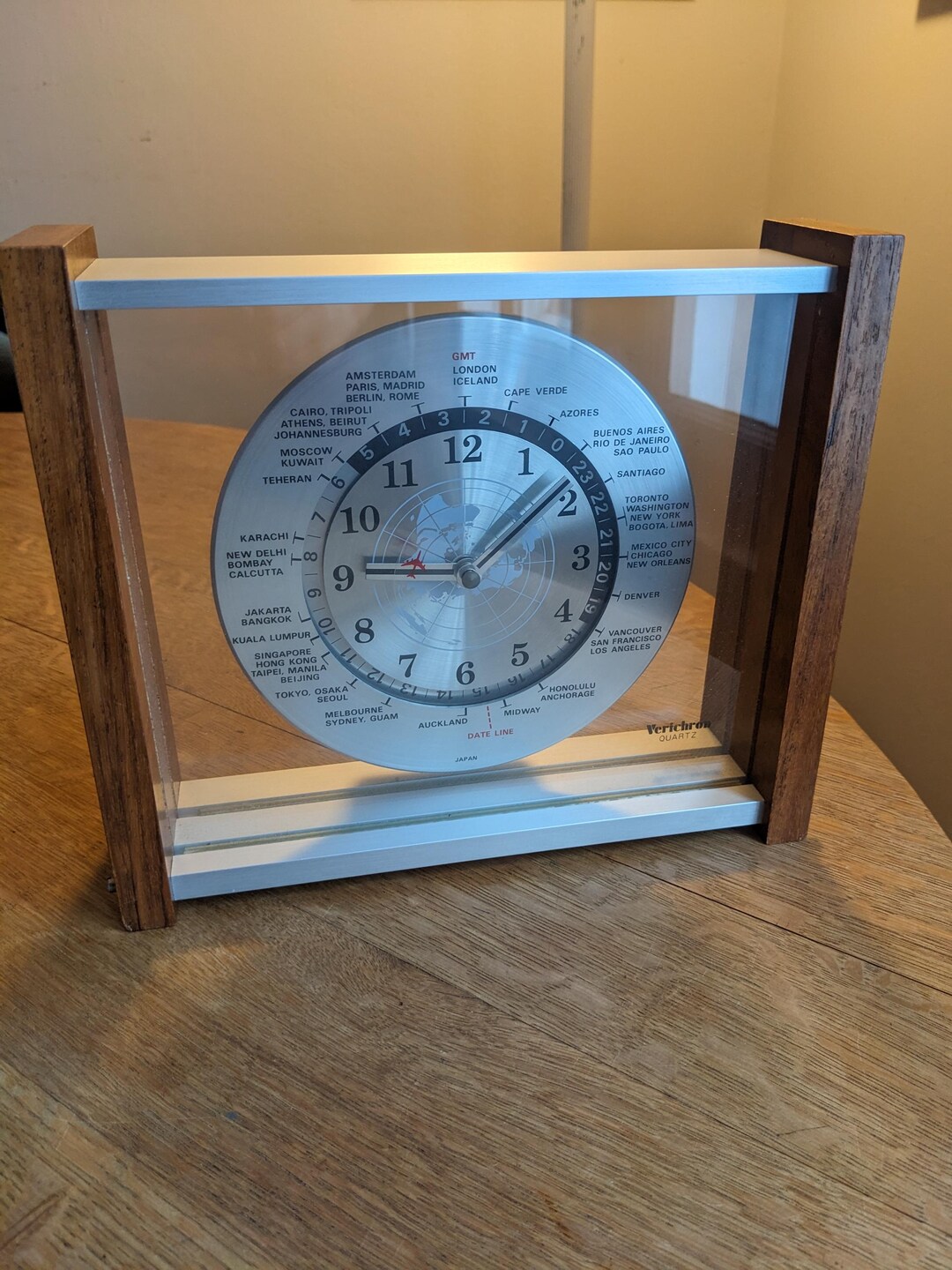 Vintage Verichron QUARTZ World Time Clock With Red Airplane Jet Second ...