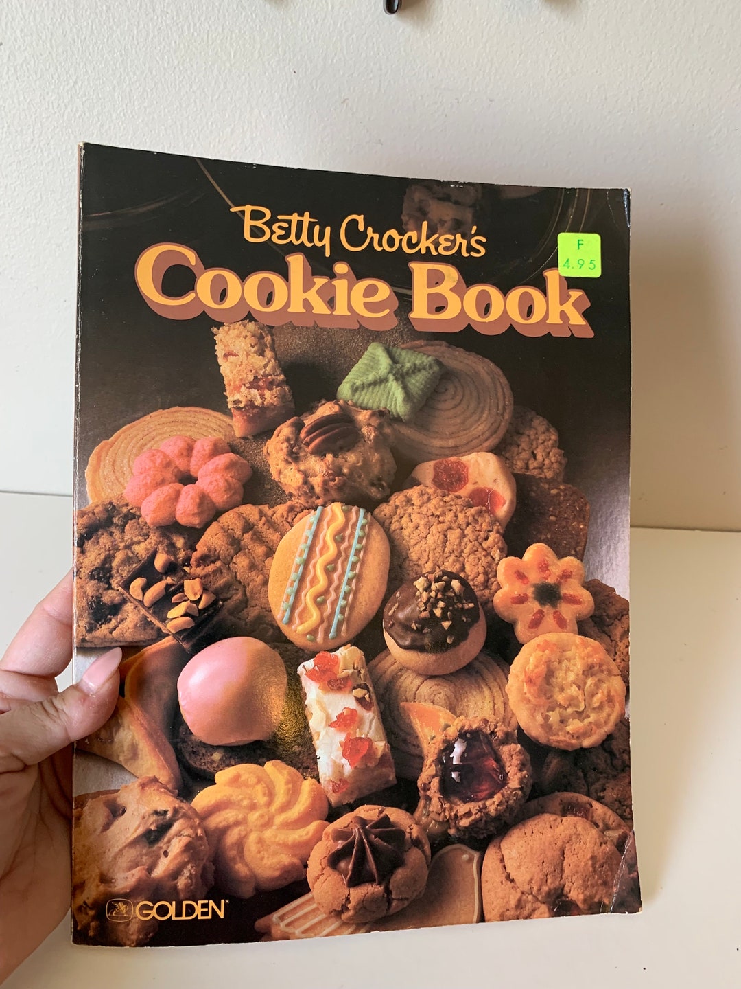 Betty Crocker Cookie Book 1980s: A Vintage Cookbook Filled With ...
