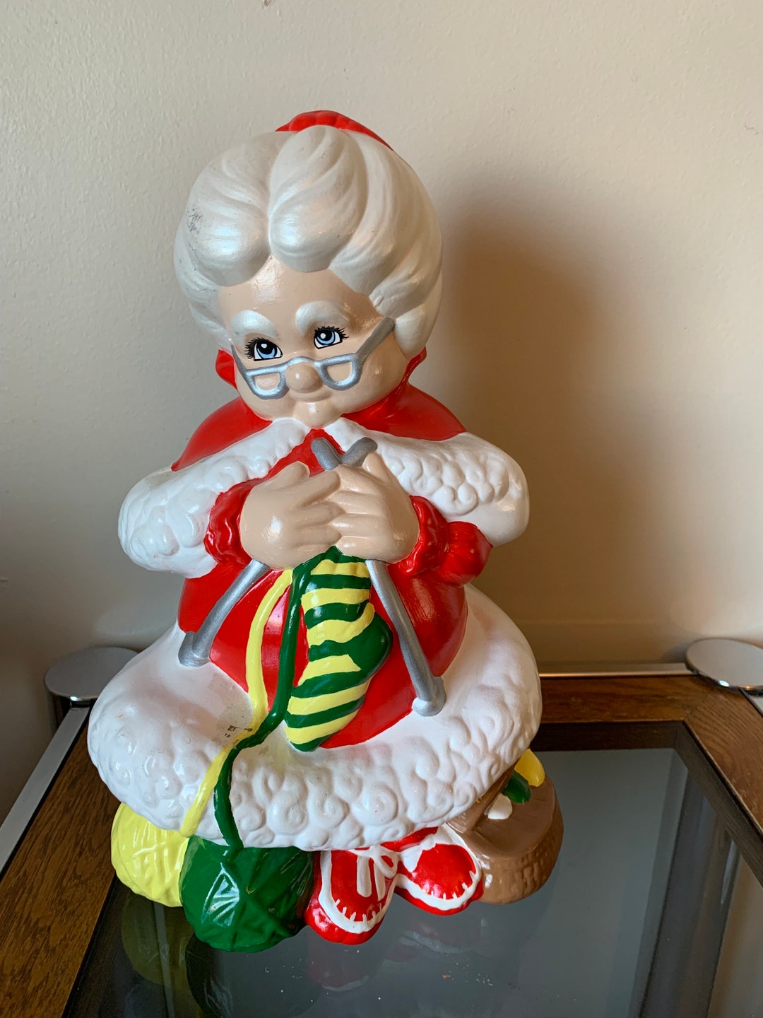 Vintage Mrs. Claus Ceramic Statue, Hand-painted Christmas Decor, Retro ...