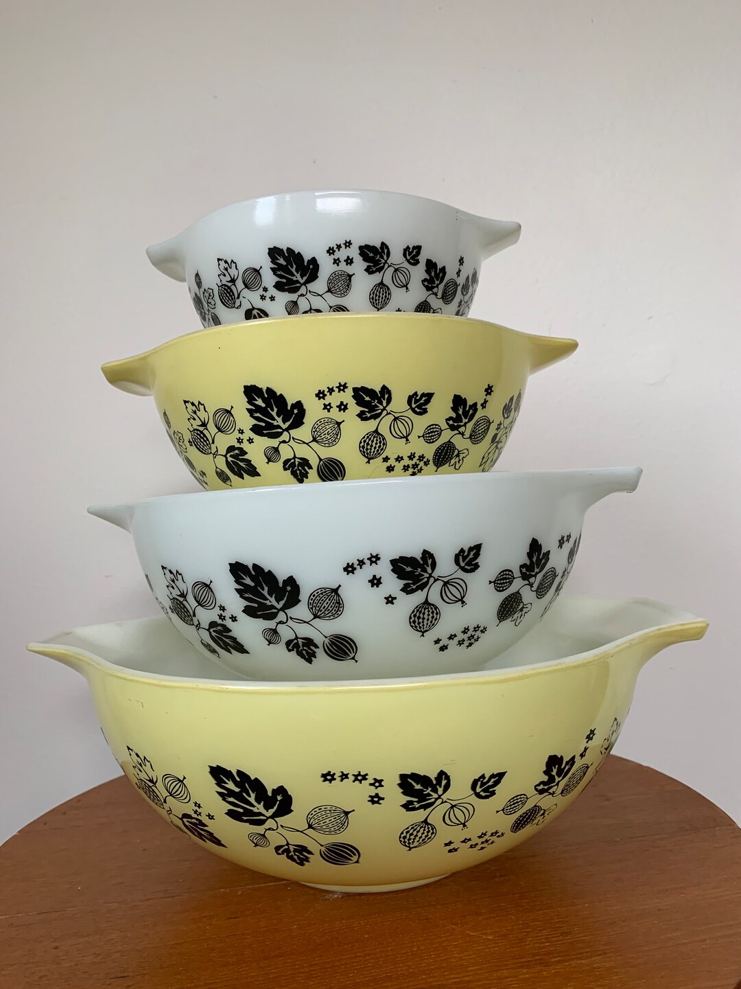 Vintage Pyrex Yellow Gooseberry Cinderella Nesting Bowls Set - Etsy