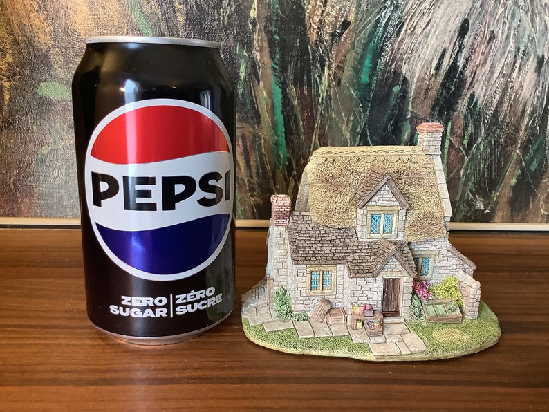 Lilliput Lane Village Shops Penny Sweets 1992vintage Lilliput Lane ...