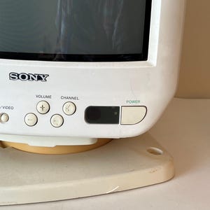 Sony Trinitron KV-9PT50, 9" Color Gaming TV, Retro TV, Classic Gaming ...